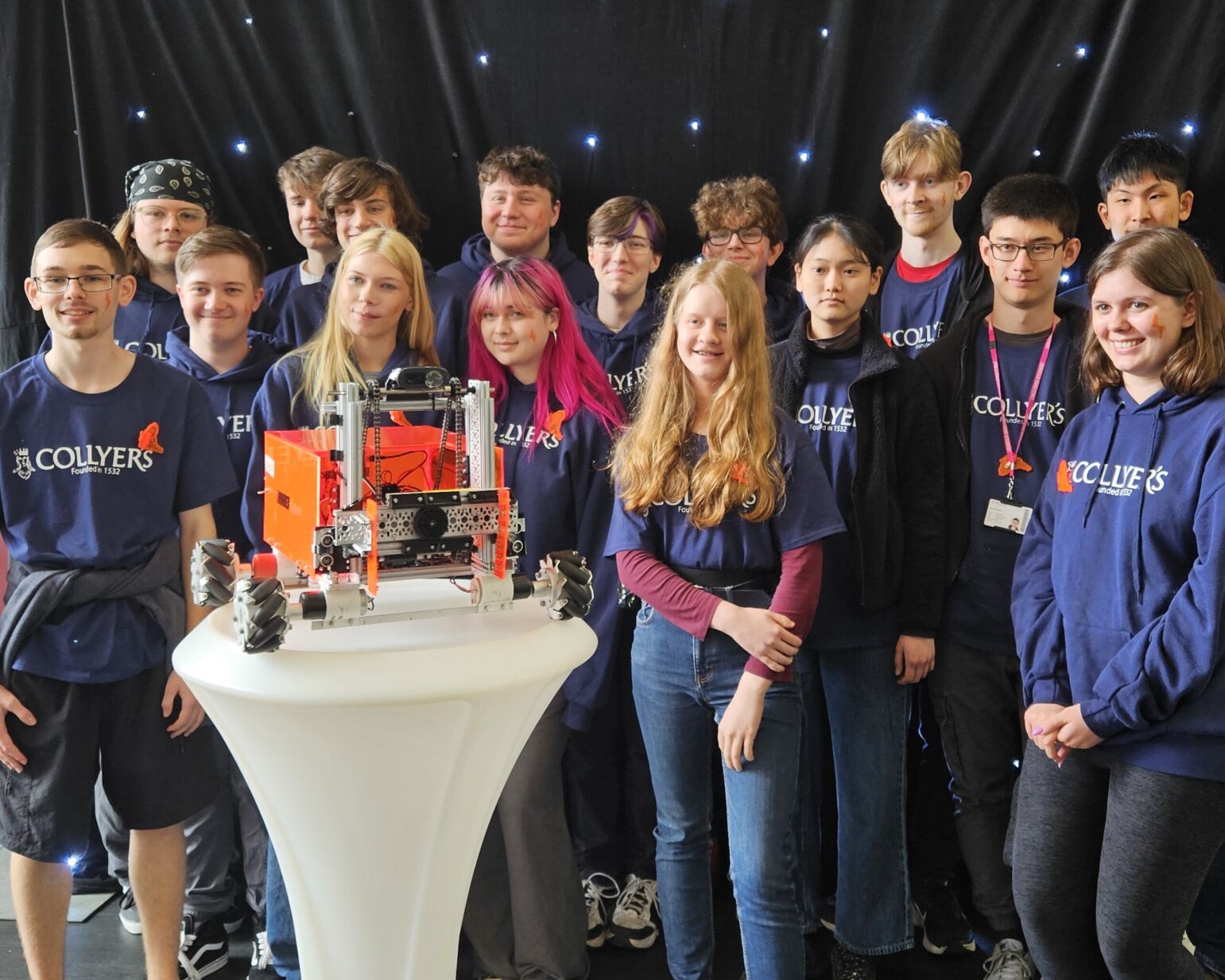 Roboticists Reach Quarter Finals - Collyer's